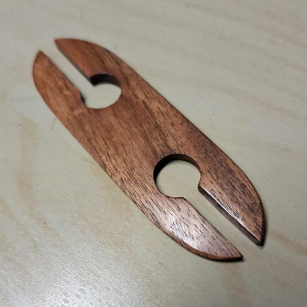 Small Weaving Shuttle | for board weaving - PERA PERIS Shop
